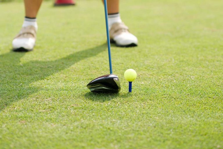 Flat vs. Upright Lie Angle (How It Affects Your Shot)